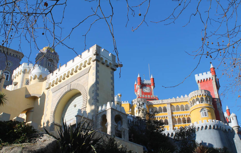 18 of the Most Beautiful Palaces From Around the World - Mismatched ...