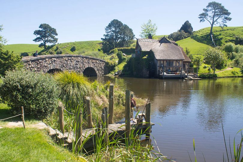 A Day in Middle-earth: Exploring the Hobbiton Movie Set, New Zealand ...